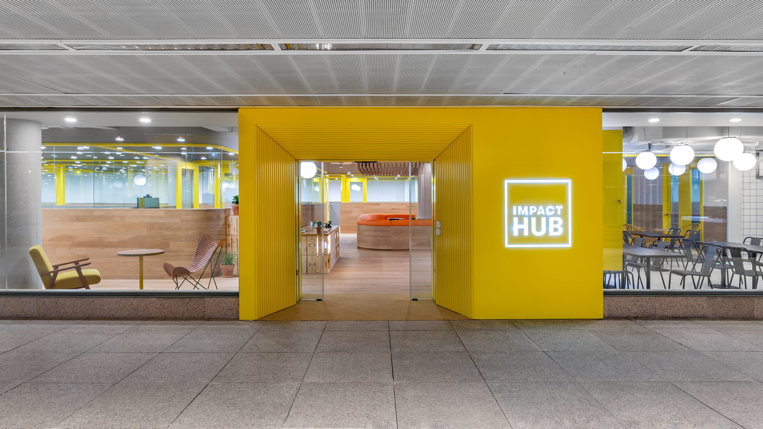 COWORKING HUB PICASSO – Angel Martinez